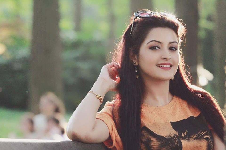 Pori Moni: A Dazzling Star in Bangladeshi Cinema