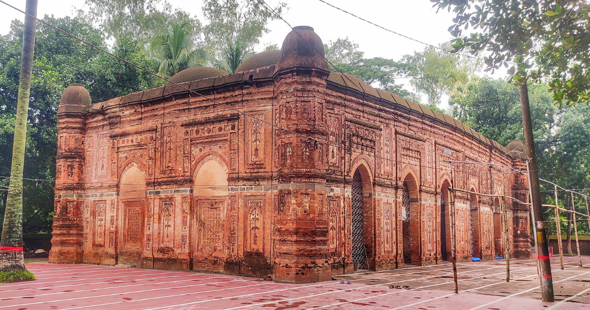 Top 10 Historical Mosques in Bangladesh